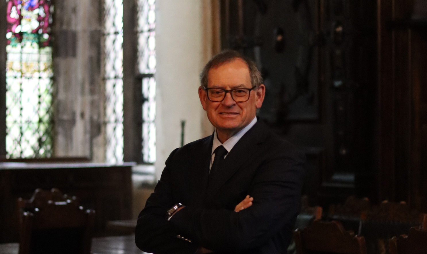 A Tale of Two Dickens: Mark Dickens reads 'Bleak House' in Old Hall ...